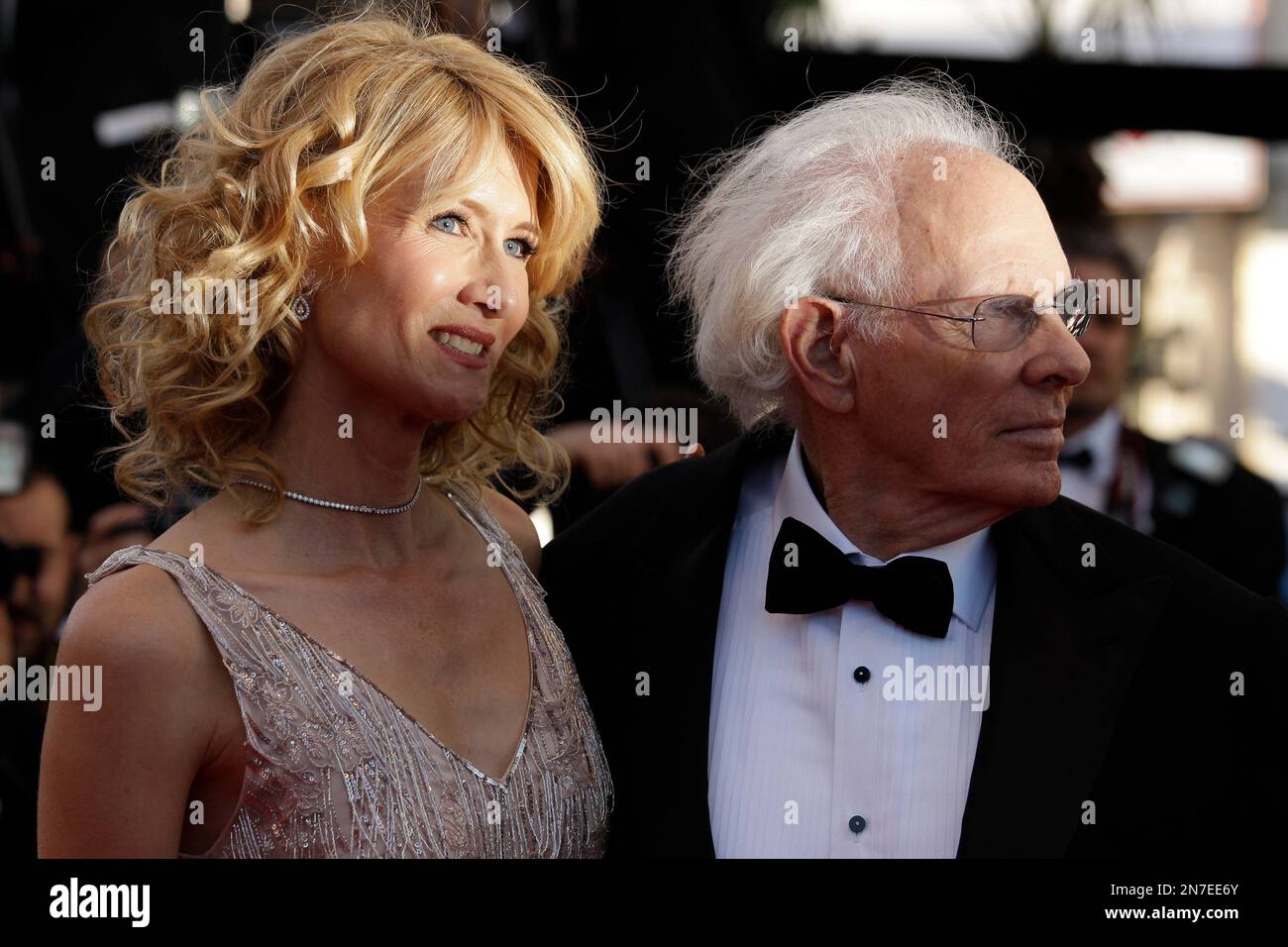 Actress Laura Dern, left, and her father actor Bruce Dern pose for ...