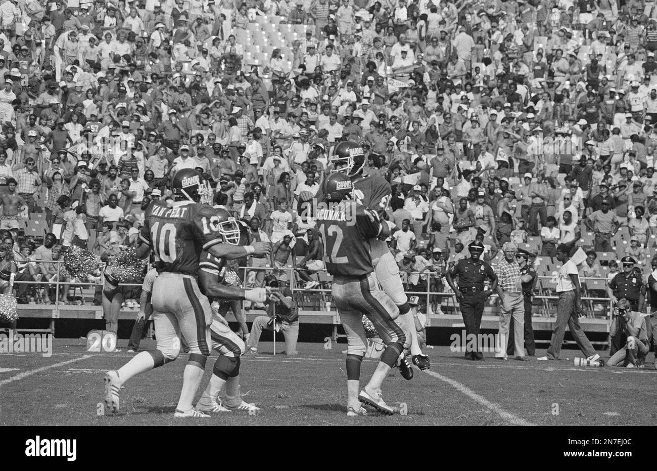 New York Giants kicker Ali Haji-Sheikh (6) leaps into the arms of ...