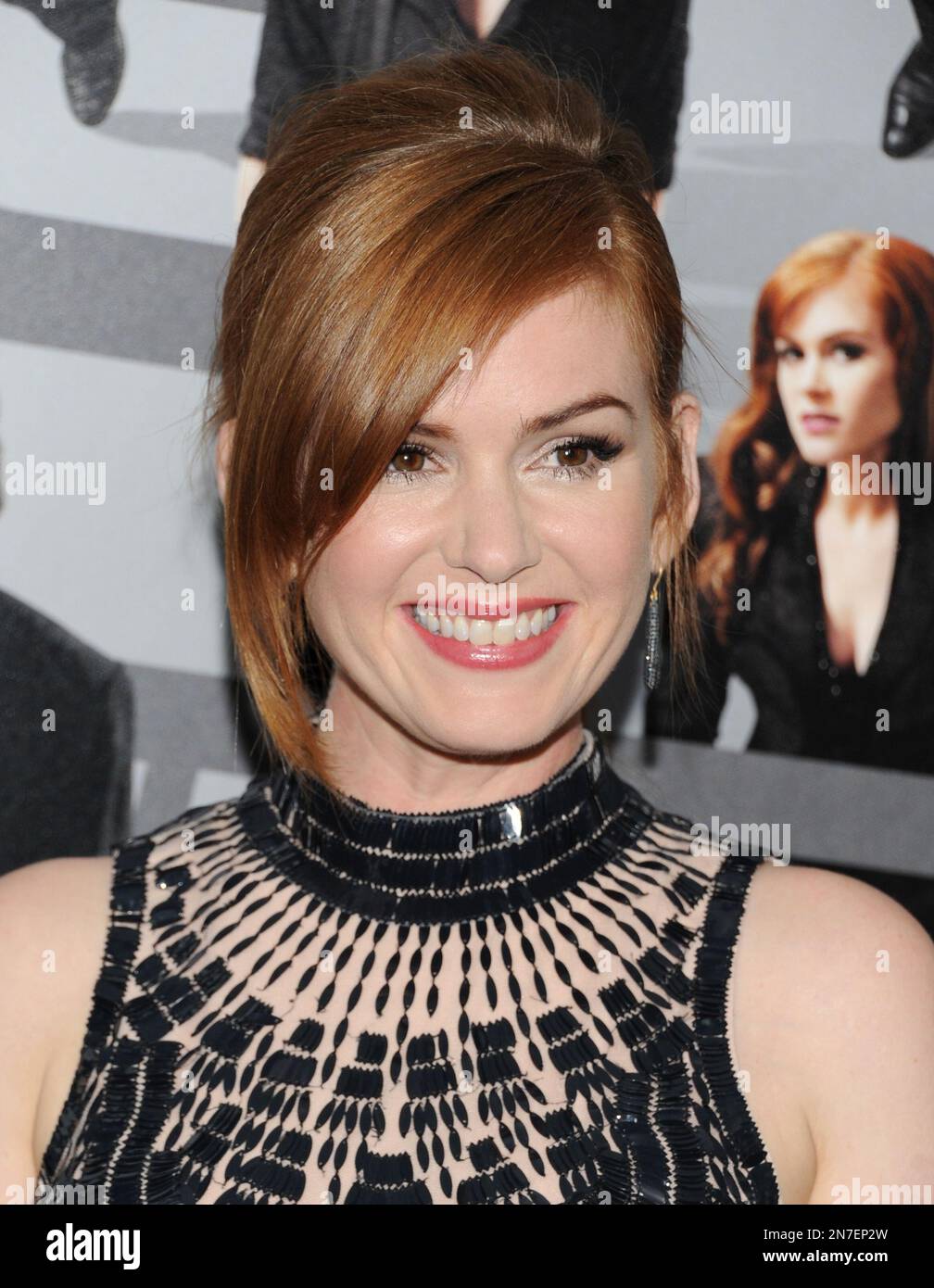 Actress Isla Fisher attends the "Now You See Me" premiere at AMC ...