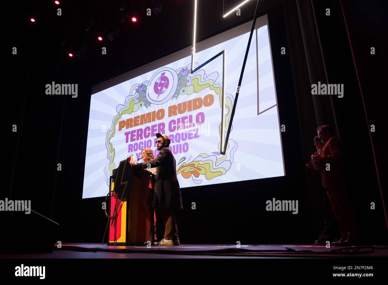 The winners Rocío Márquez and Bronquio give a speech for obtaining the ...