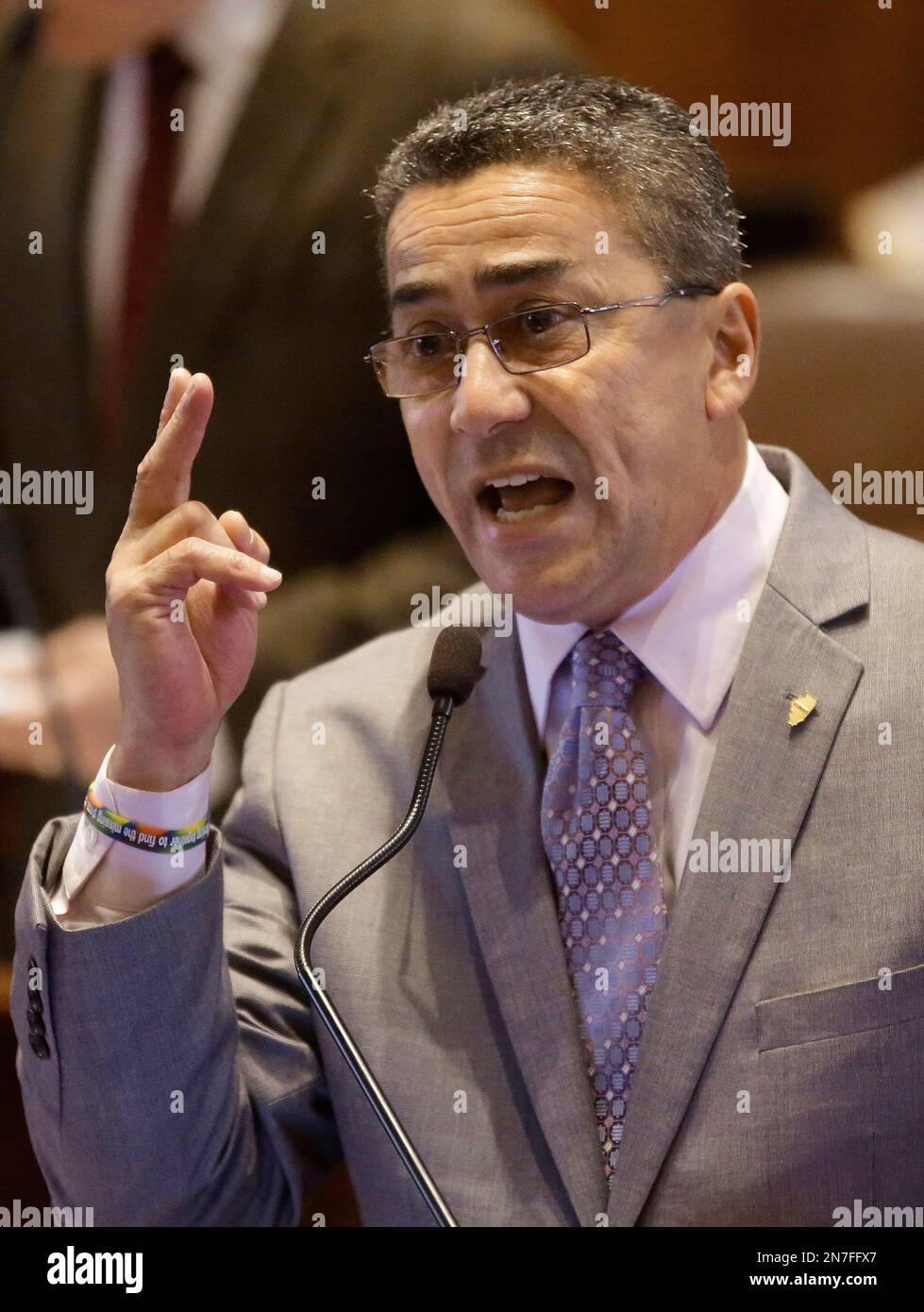 Illinois Sen. William Delgado, D-Chicago, agues medical marijuana ...