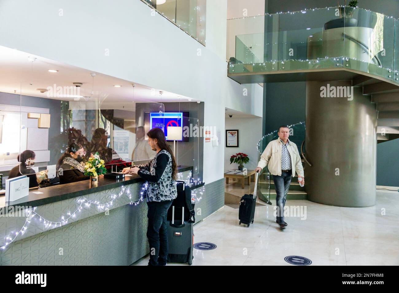 Ihg holiday inn express hi-res stock photography and images - Alamy