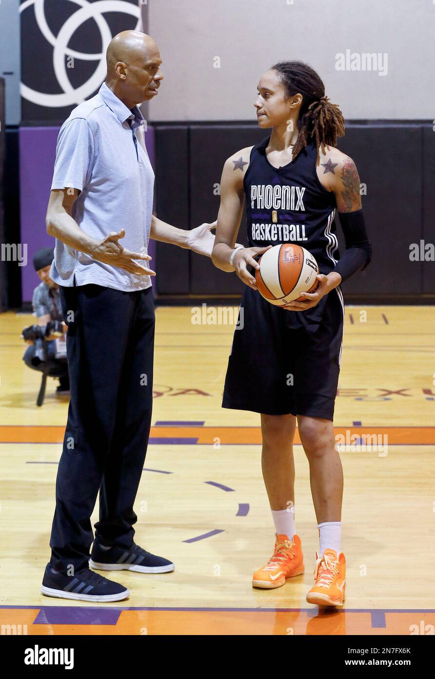 Brittney Griner Hand Size