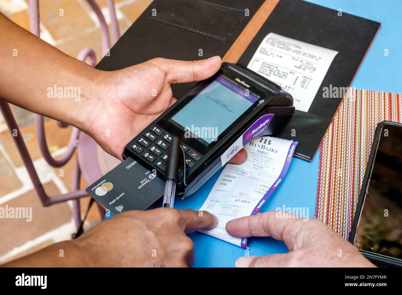 Receipt requesting signature signing paying hi-res stock photography ...
