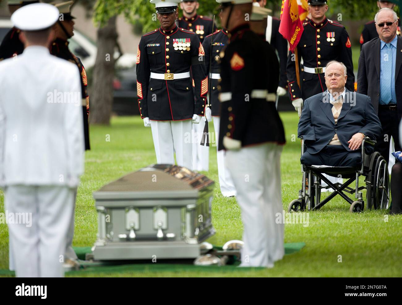 Former Georgia Sen. Max Cleland, disabled in the Vietnam War, and a ...
