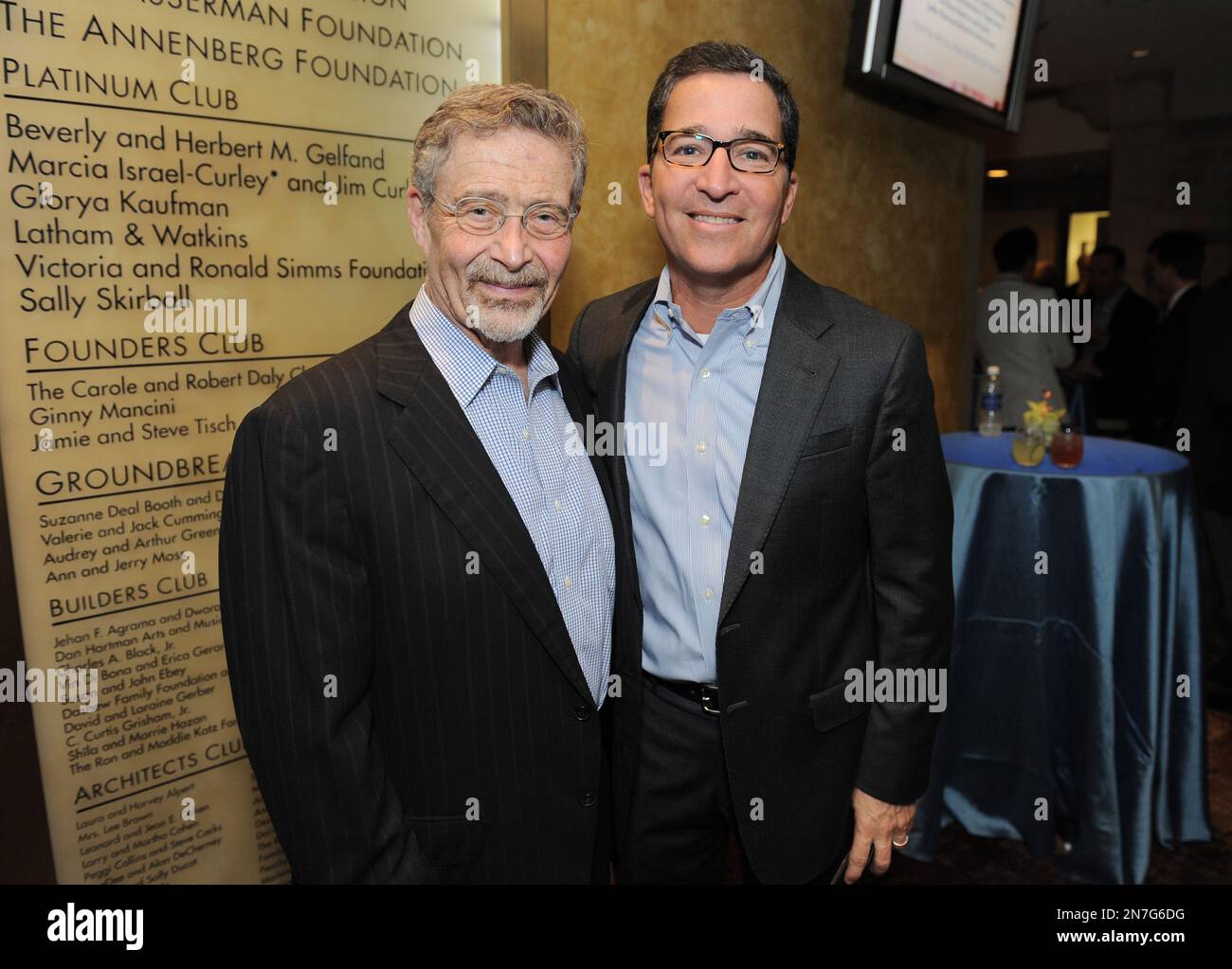 EXCLUSIVE CONTENT - Barry Meyer, chairman of Warner Bros., left, and ...