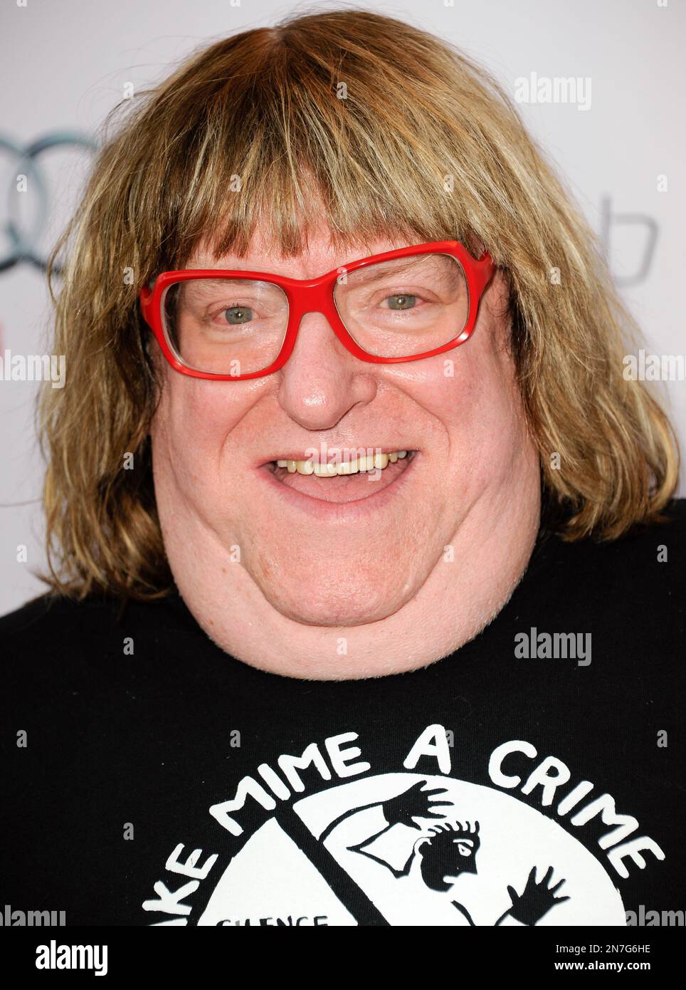 Bruce Vilanch arrives at the annual "Backstage At The Geffen" event at ...
