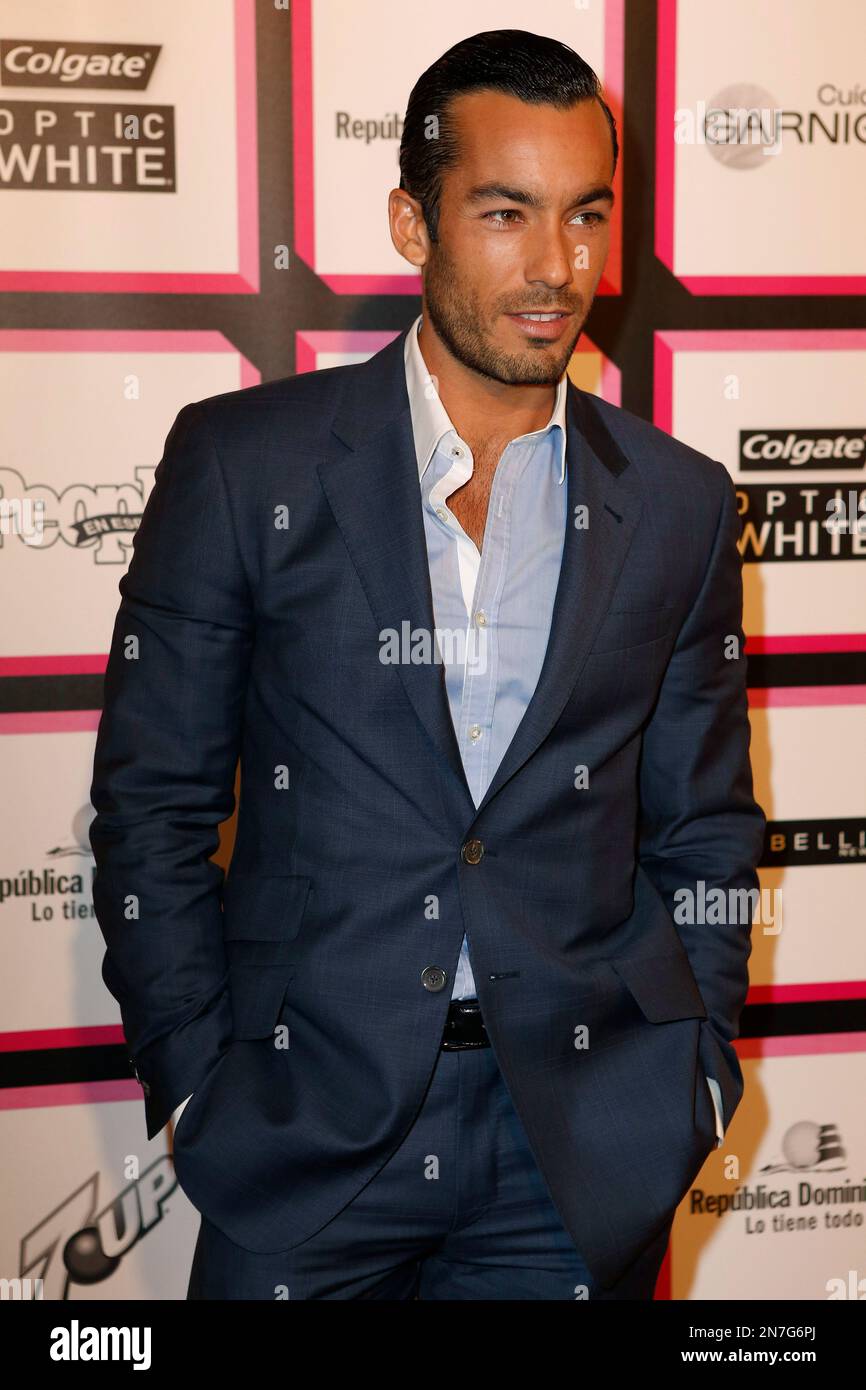 Aaron Diaz arrives at the People en Español's 50 Most Beautiful Party ...