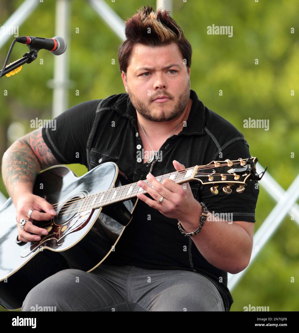 Mark King of the rock band Hinder performs at Rockford Park on Friday ...