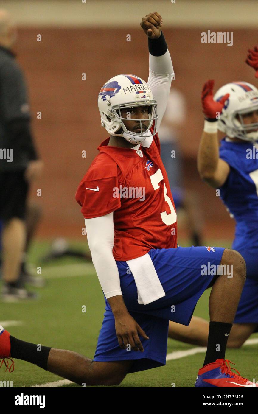 Buffalo Bills' EJ Manuel (3) stretches during the rookie minicamp at ...