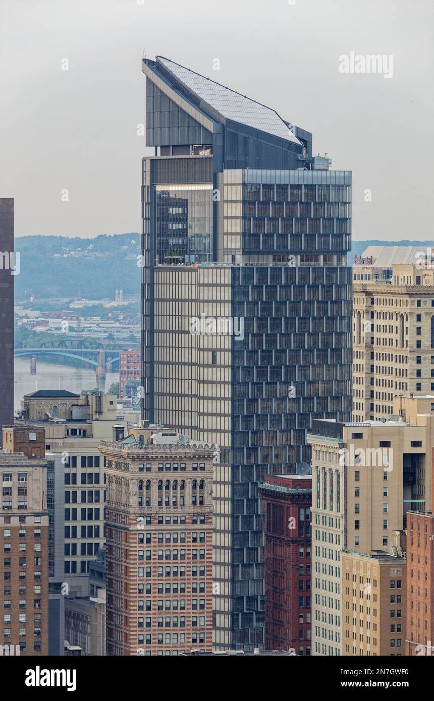 Pittsburgh Downtown: The Tower at PNC Plaza claims to be the world’s ...