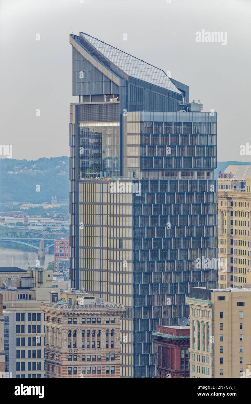 Pittsburgh Downtown: The Tower at PNC Plaza claims to be the world’s ...