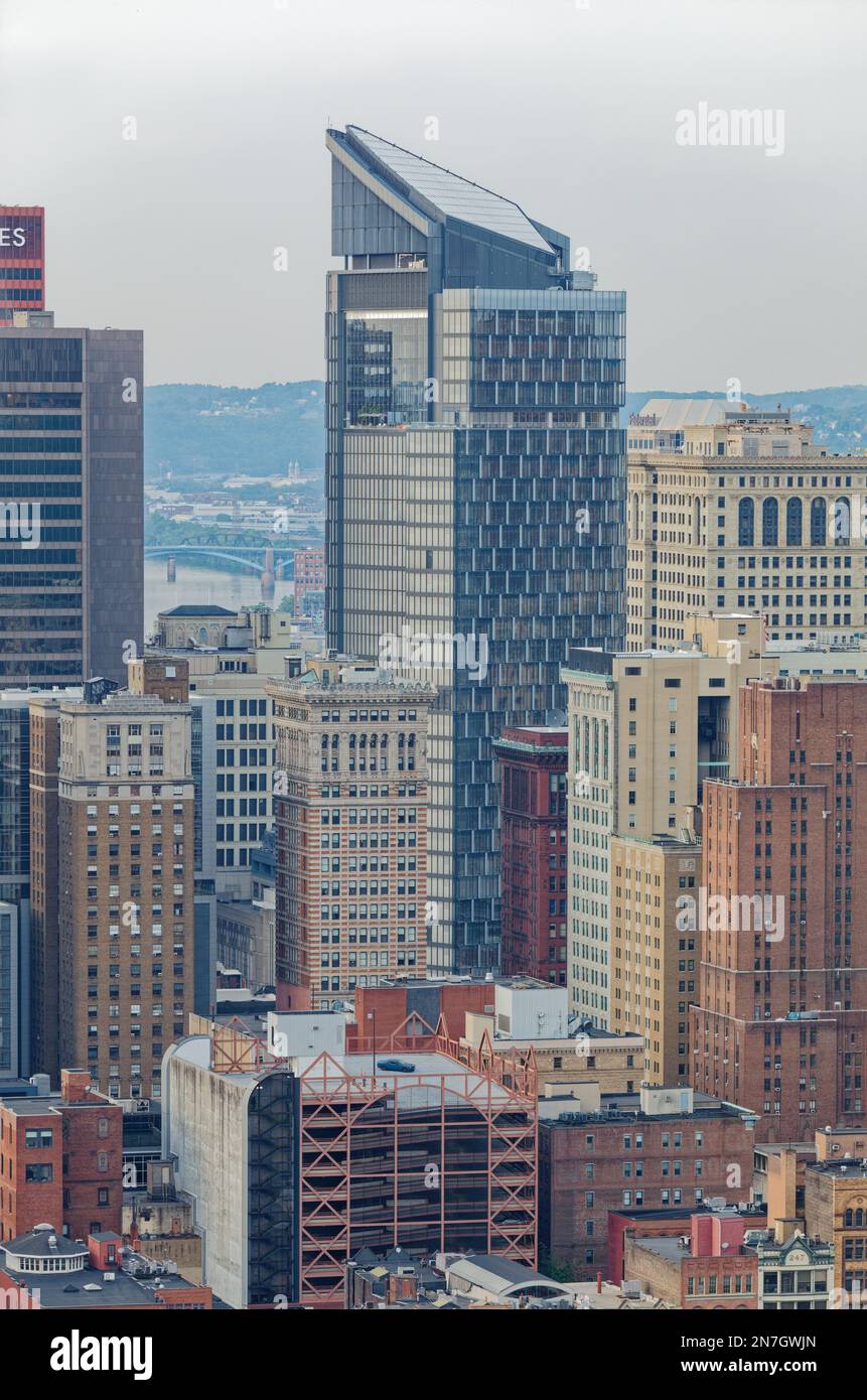 Pittsburgh Downtown: The Tower at PNC Plaza claims to be the world’s ...