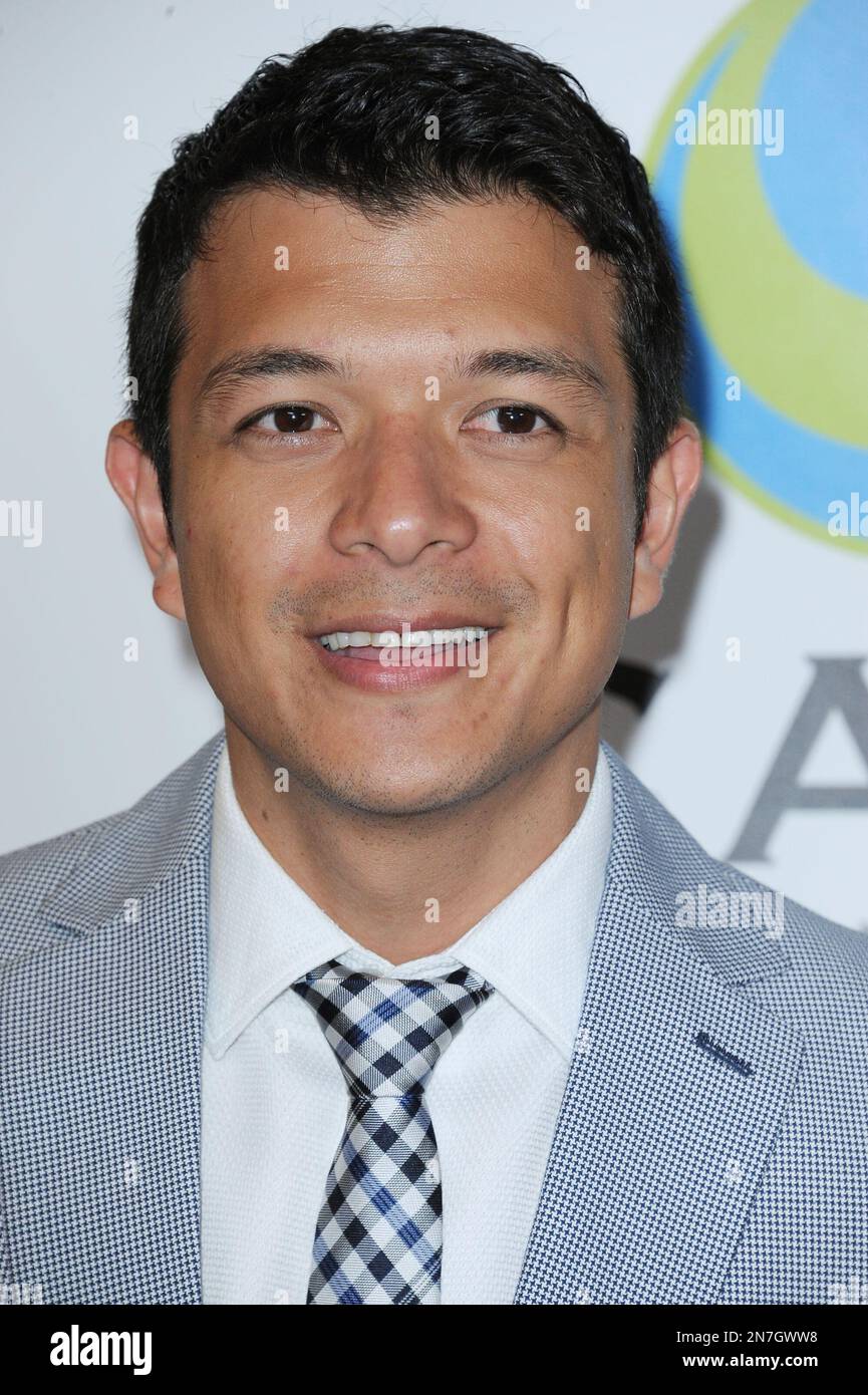 Jericho Rosales arrives at The CAST 15th Annual "From Slavery To ...
