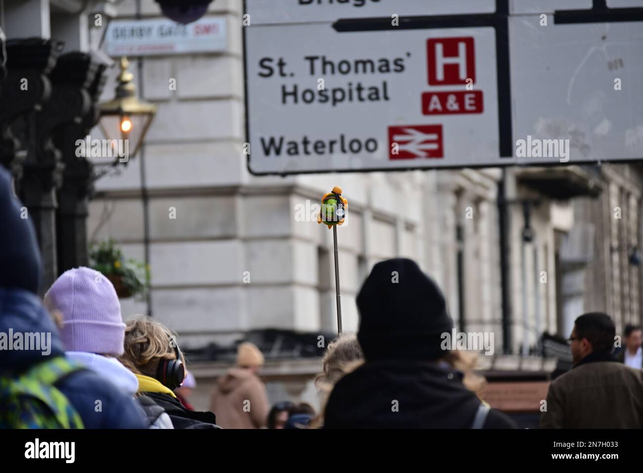 Busking guide hi-res stock photography and images - Alamy