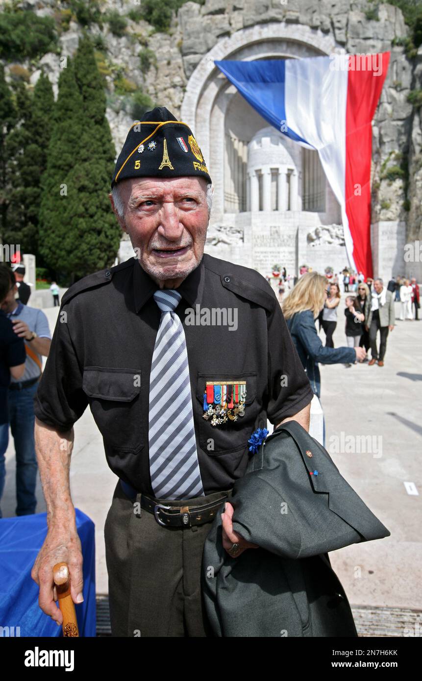 French veterant of the American Legion, Albert De Soto Cohen poses for ...