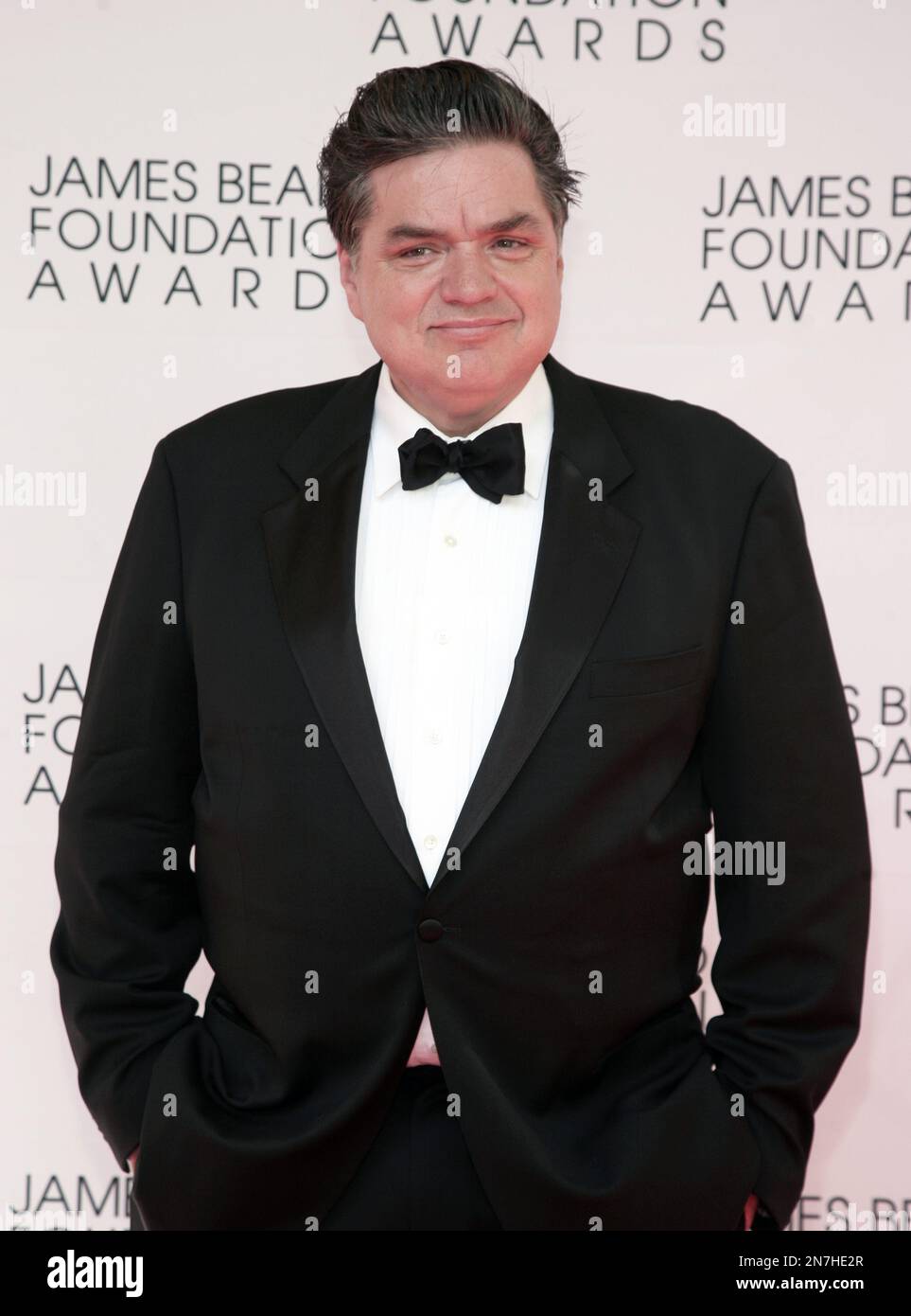 Actor Oliver Platt arrives at the James Beard Foundation Awards Gala on ...