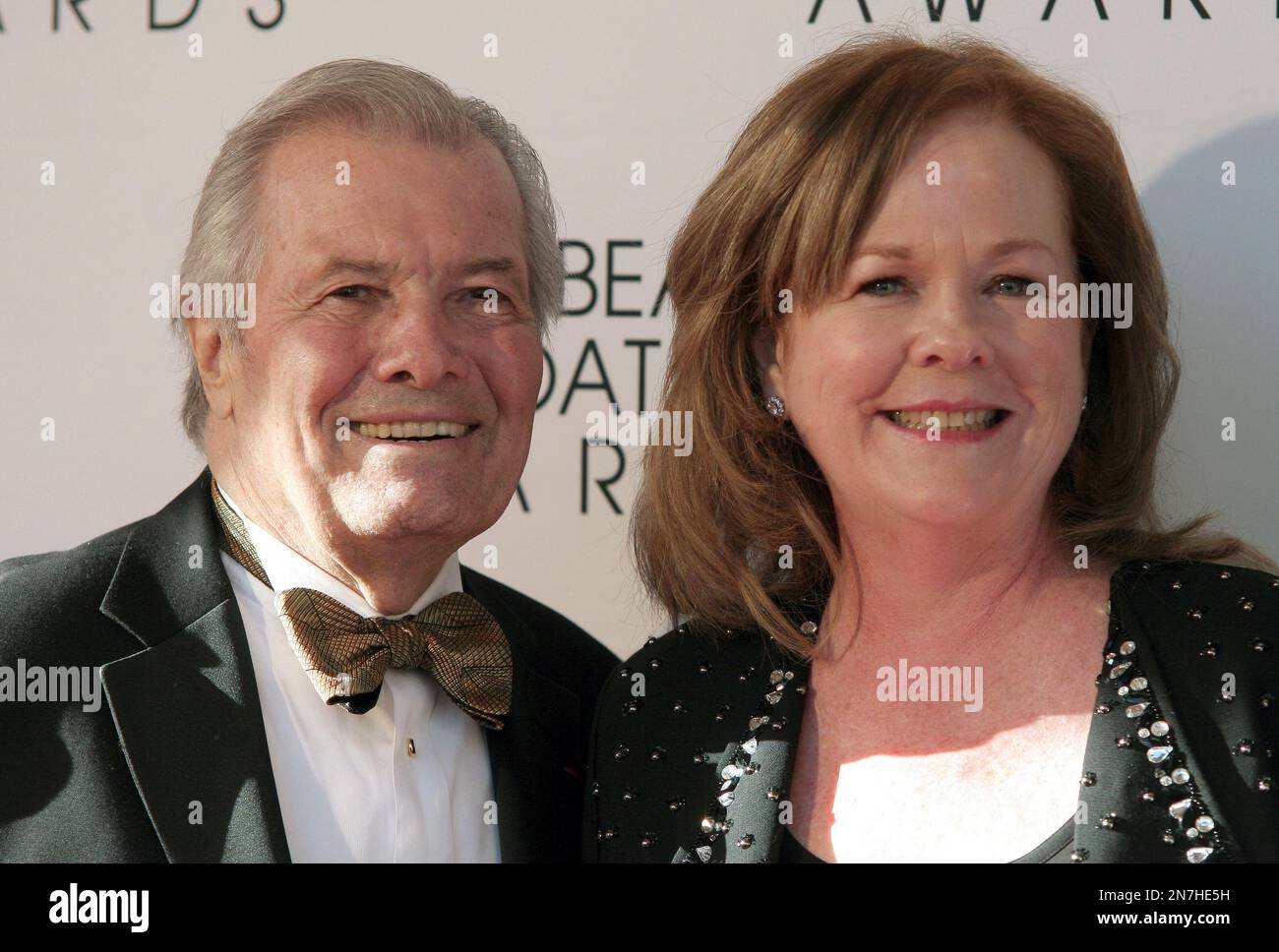 Restauranteur Jacques Pepin, left, and President of the James Beard ...