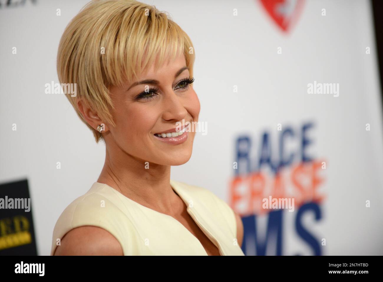 Kellie Pickler arrives at the 20th annual Race to Erase MS event "Love ...