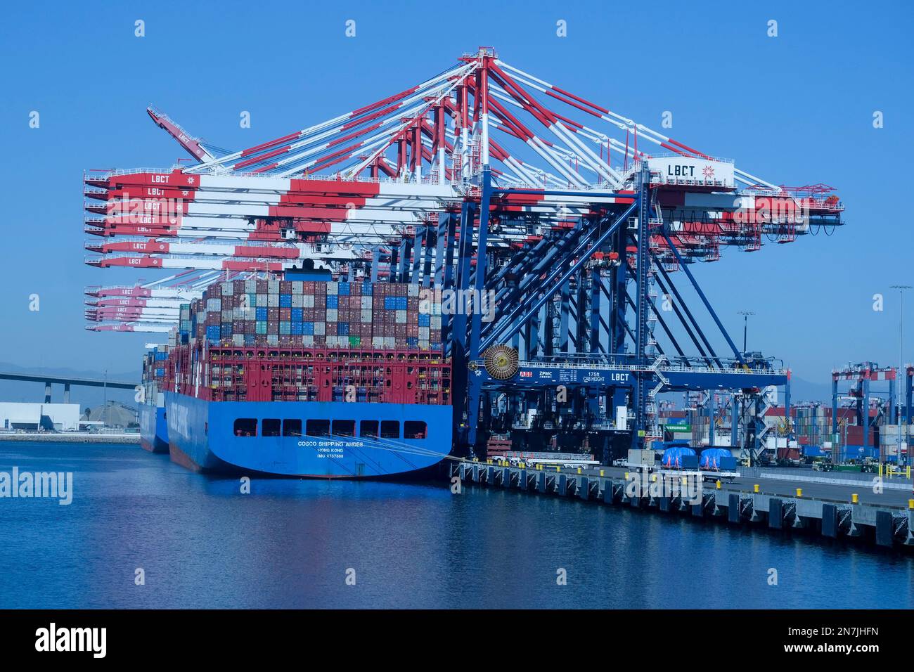 Shipping andes hi-res stock photography and images - Alamy