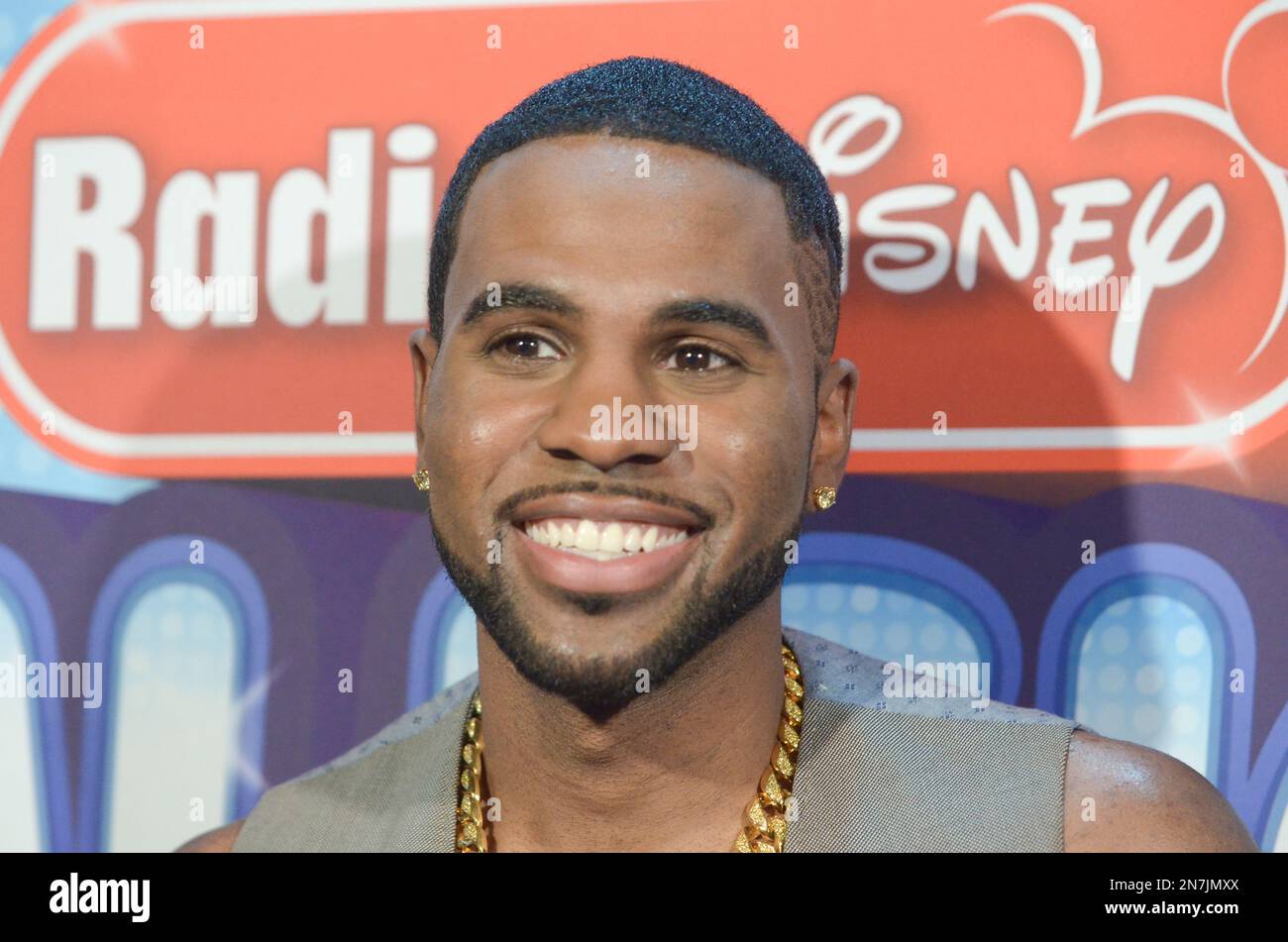 Jason Derulo arrives at the Radio Disney Music Awards at the Nokia ...