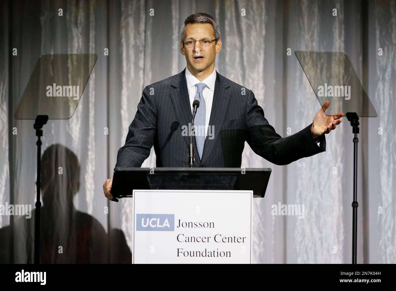 Joe Cohen of Creative Artists Agency accepts the Gil Nickel ...
