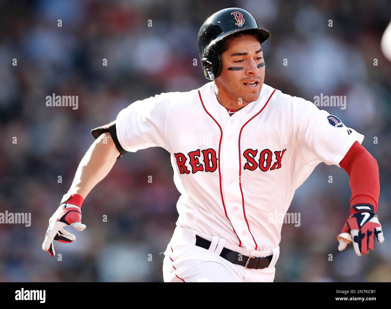 Boston Red Sox's Jacoby Ellsbury runs out an infield hit against the ...