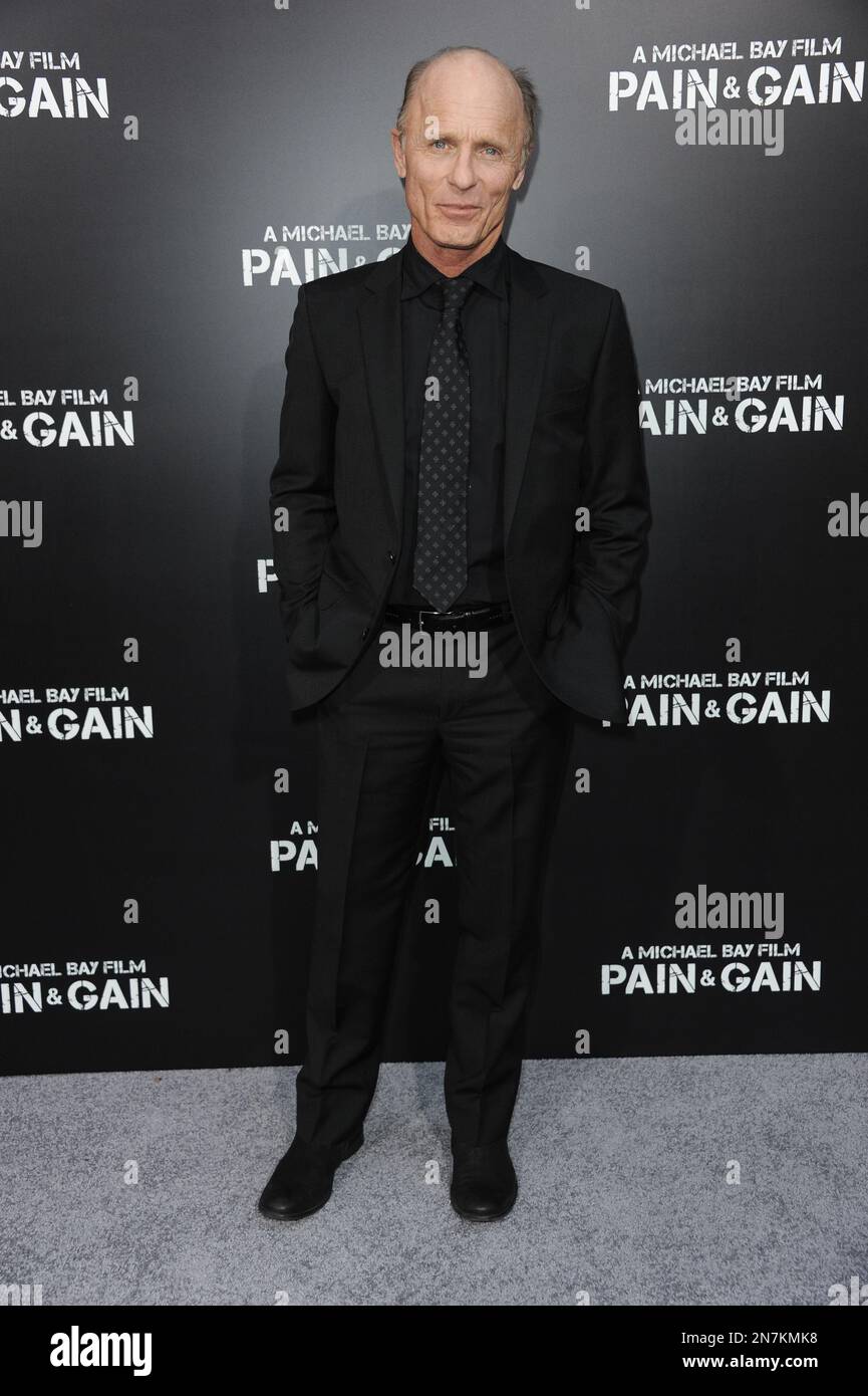 Ed Harris arrives at the LA Premiere of "Pain and Gain" at the TCL ...