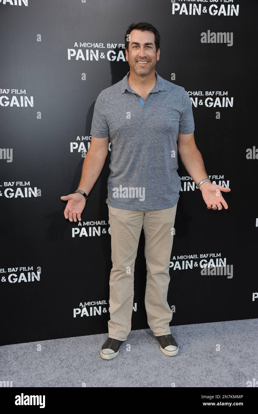 Rob Riggle arrives at the LA Premiere of "Pain and Gain" at the TCL ...