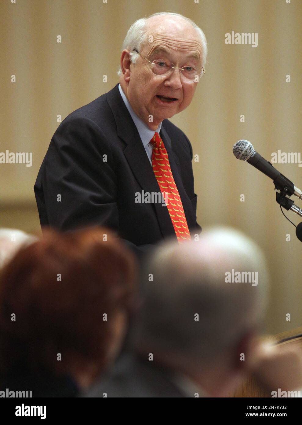 Former U.S. Sen. Phil Gramm of Texas speaks at a dinner to honor former ...