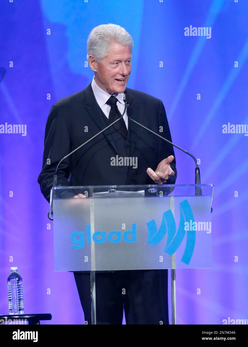 Former President of the United States Bill Clinton accepts the Advocate ...