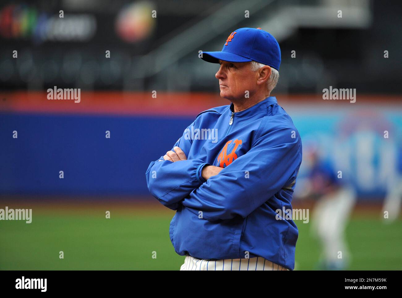 New York Mets manager Terry Collins watches batting practice before the ...