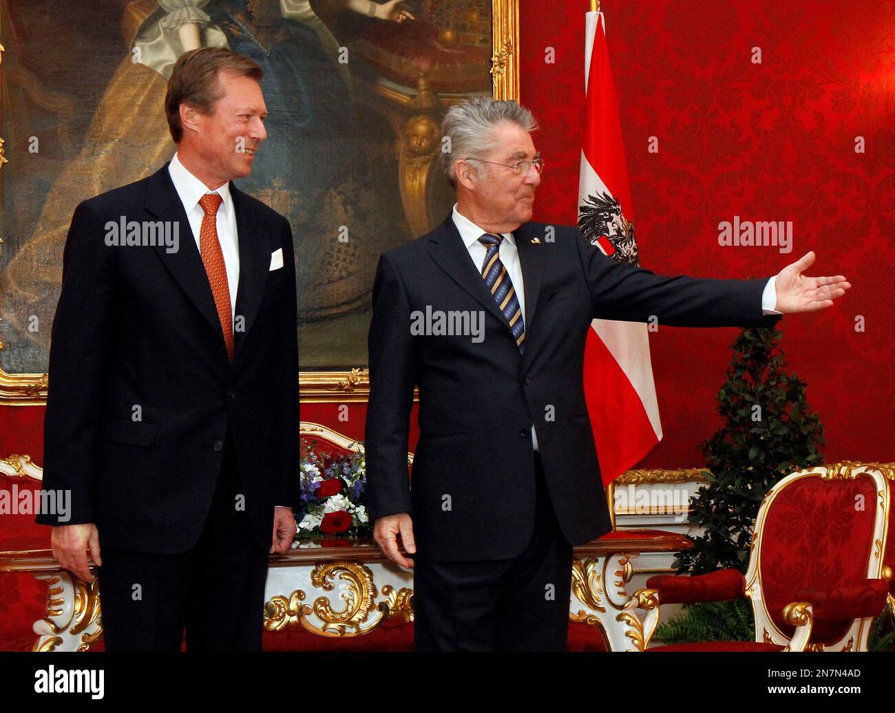 Austrian President Heinz Fischer, right, welcomes Grand Duke Henri of ...