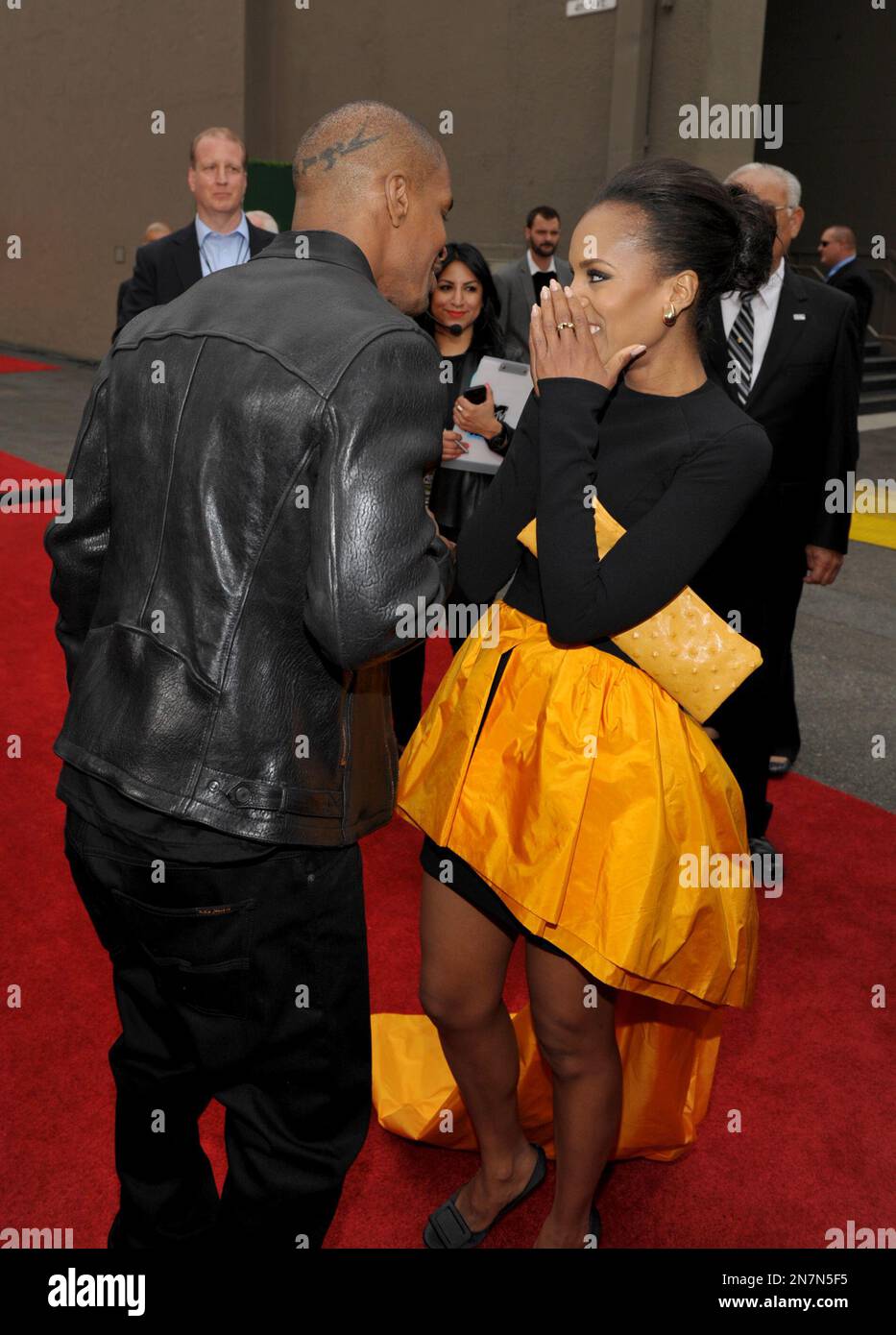 Jamie Foxx, left, and Kerry Washington arrive at the MTV Movie Awards ...