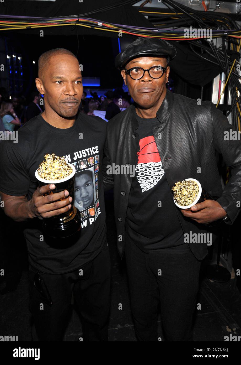 Actors Jamie Foxx, left, and Samuel L. Jackson attend the MTV Movie ...