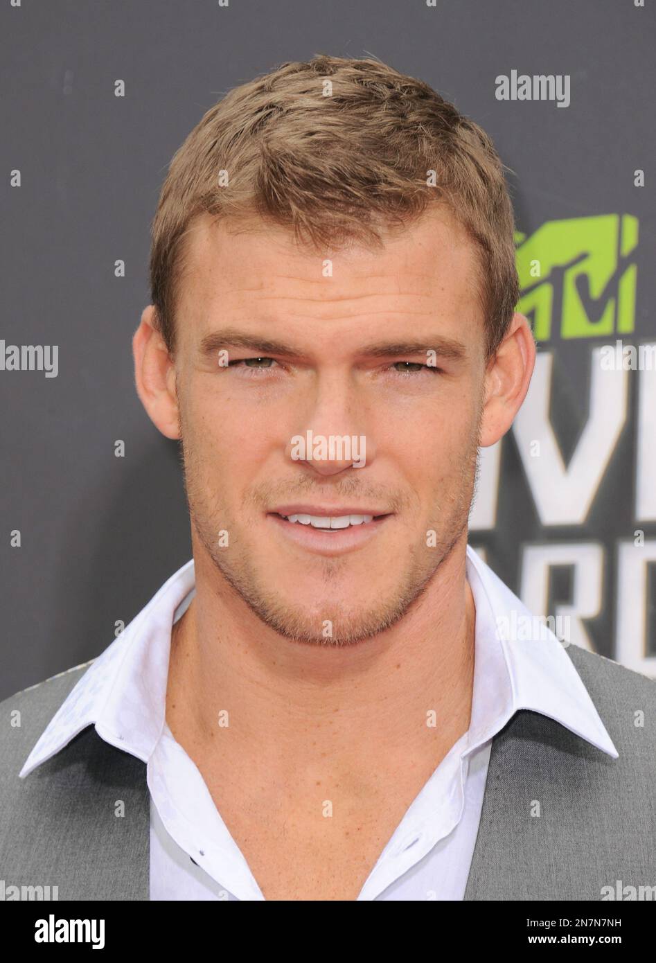 Actor Alan Ritchson arrives at the MTV Movie Awards in Sony Pictures ...