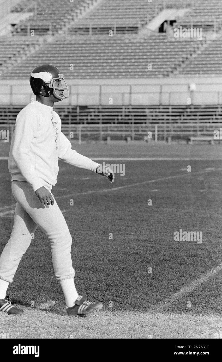Minnesota Vikings Chuck Foreman walks down the sidelines during ...