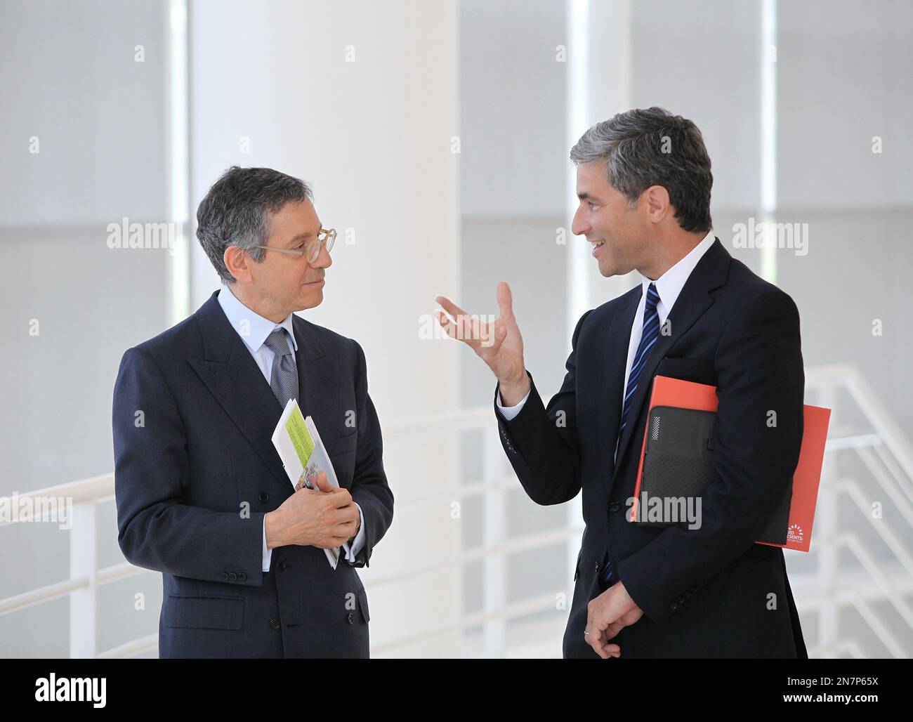 From left, Jeffrey Deitch, Director, MOCA and Michael Govan, CEO Los ...