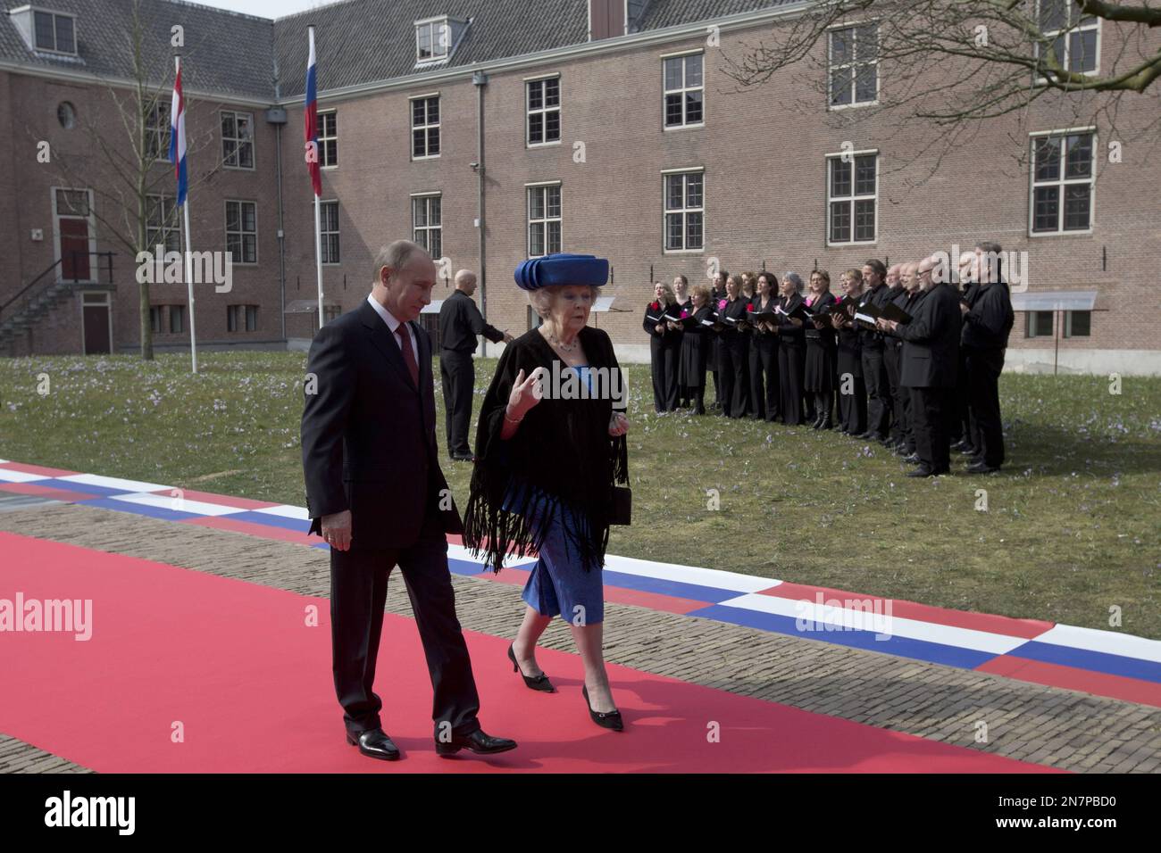 Russian President Vladimir Putin, left, and Dutch Queen Beatrix arrive ...