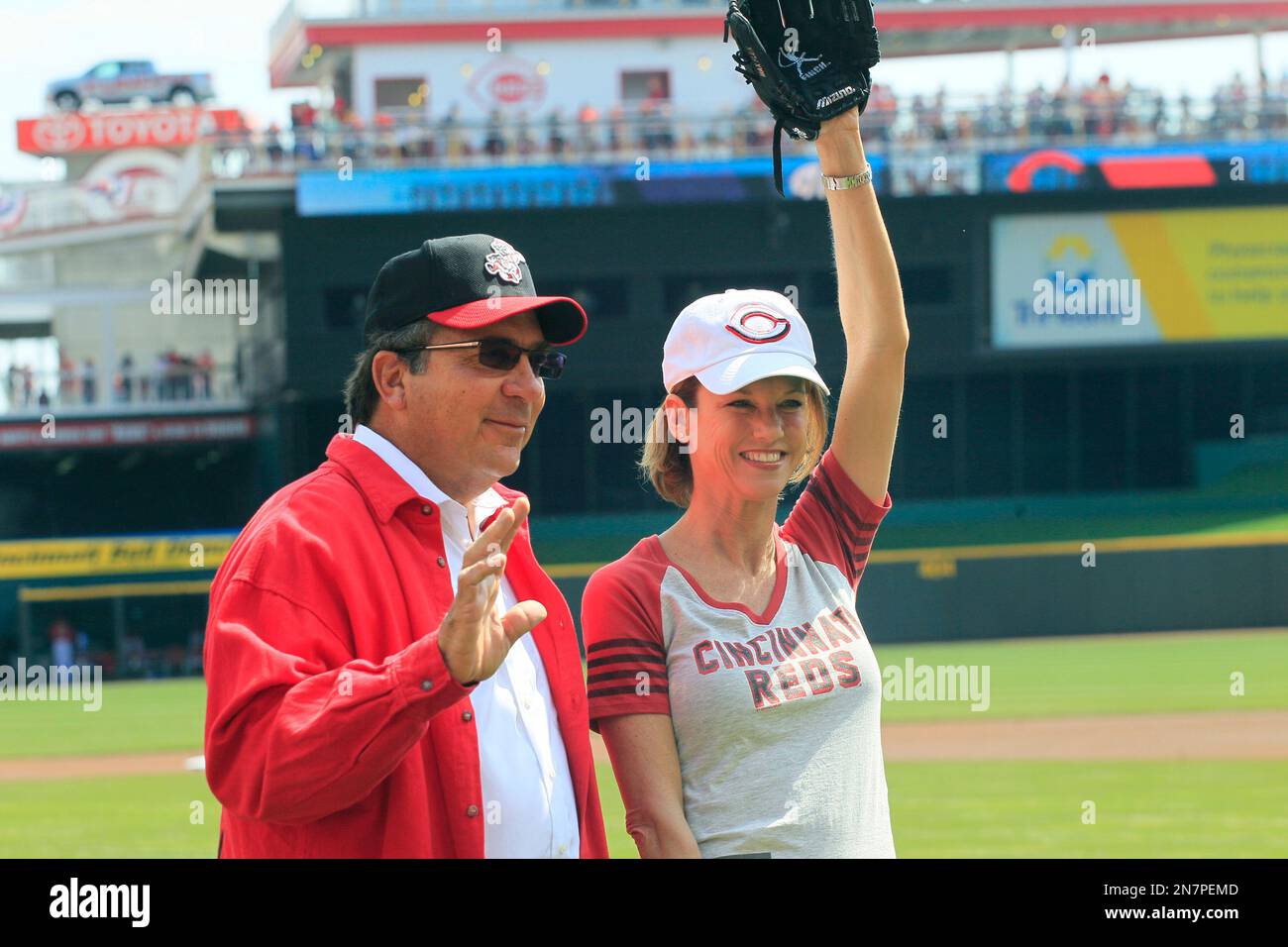 Karen Kasich, wife of Ohio Gov. John Kasich, and former CIncinnati Red ...