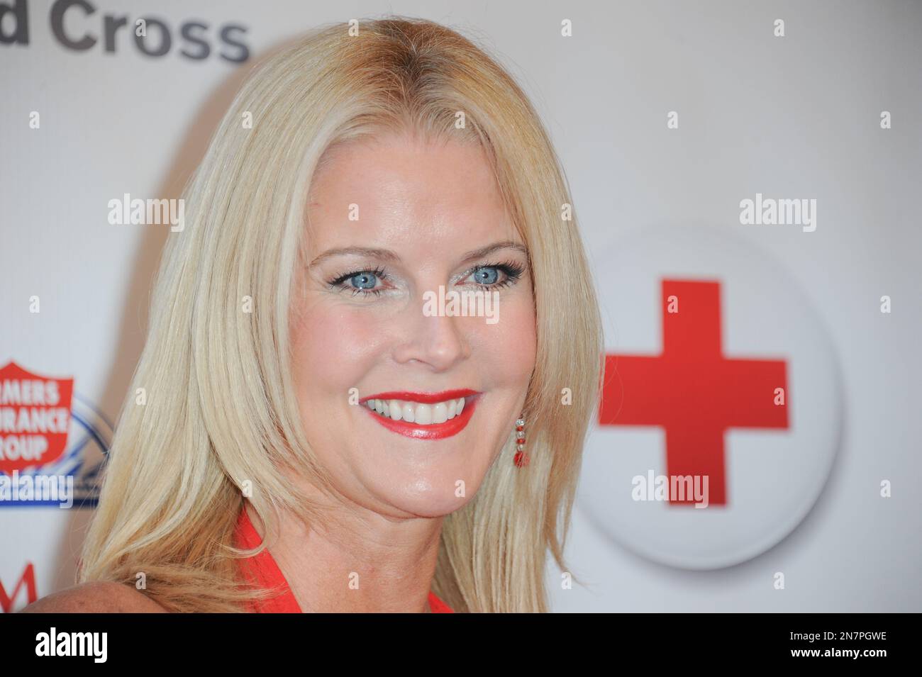 Maeve Quinlan arrives at the American Red Cross 7th Annual Red Tie ...