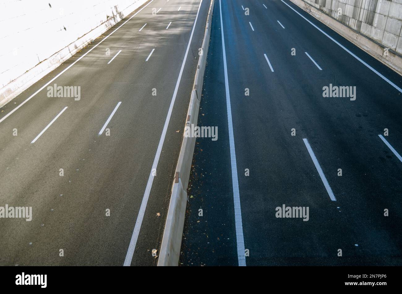 Lanes on a highway seen from above Stock Photo - Alamy