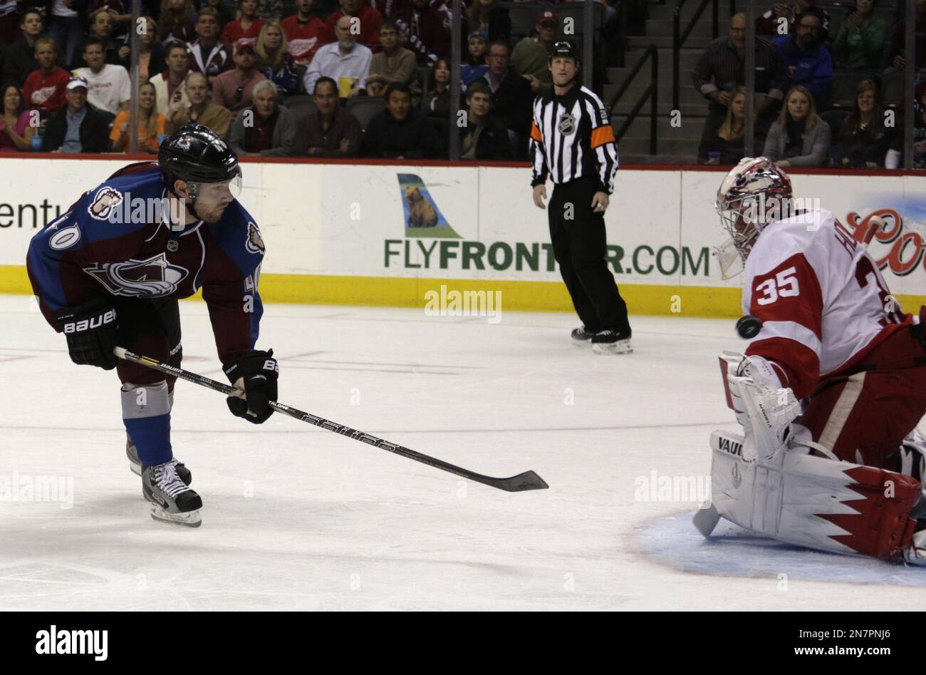 Colorado Avalanche center Mark Olver (40) scores against Detroit Red ...