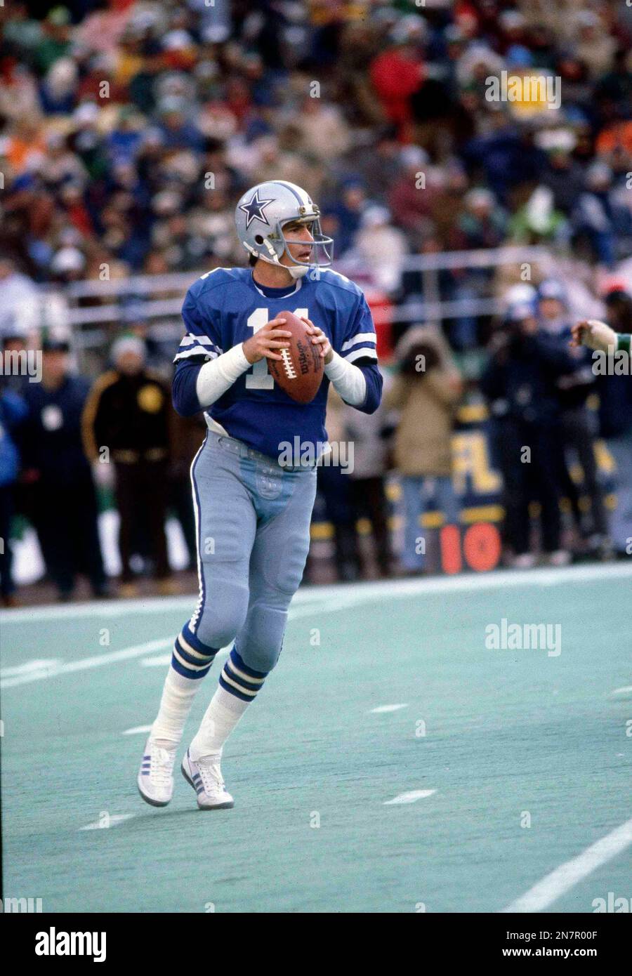 Football player Danny White (11) quarterback for the Dallas Cowboys in ...