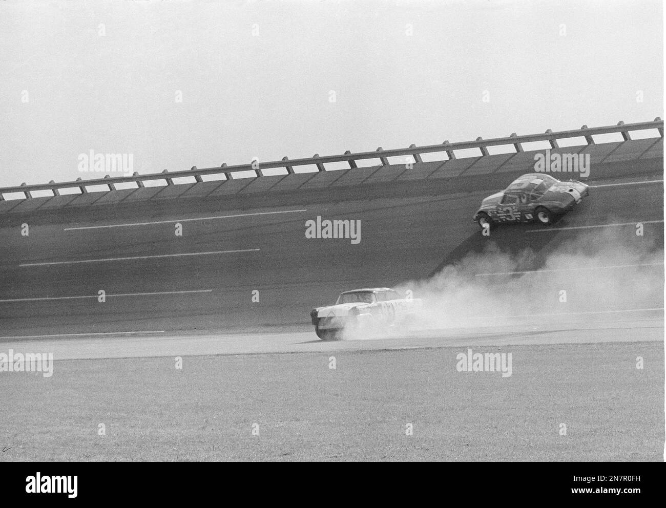 Flash Fordham, driving a 1956 modified Ford in the 250-mile race at ...