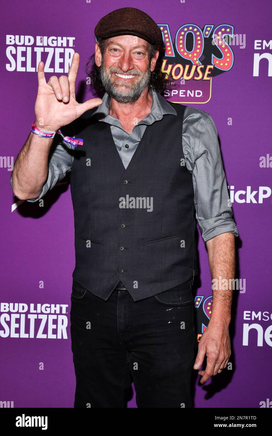 Phoenix, USA. 10th Feb, 2023. Troy Kotsur walking on the carpet at Shaq ...