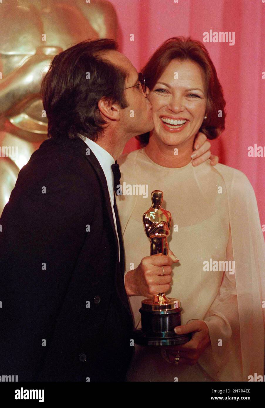 Jack Nicholson has a kiss for Louise Fletcher after each won an Oscar ...