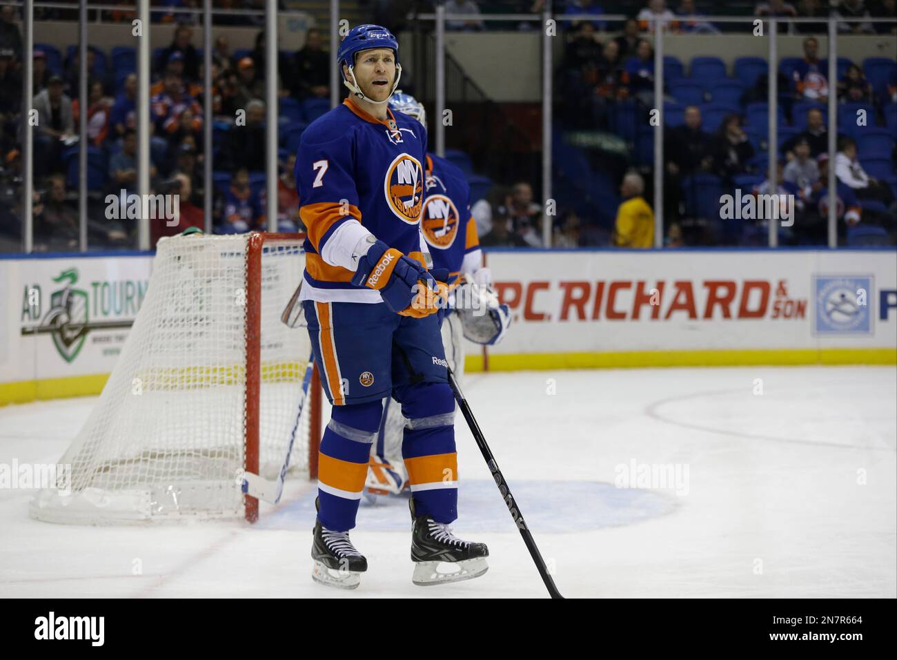New York Islanders defenseman Matt Carkner (7) in the first period of ...