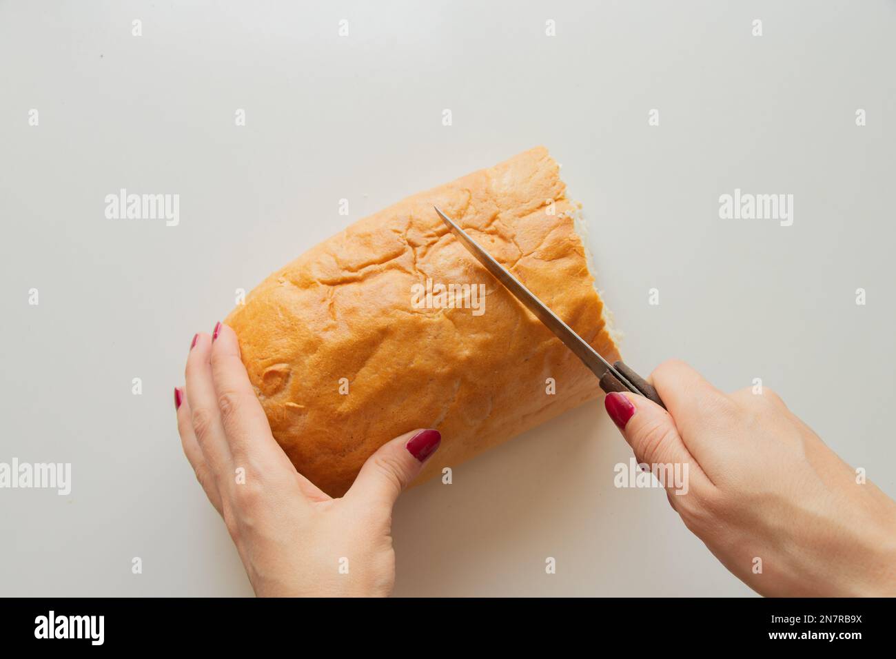 Hand cuts hi-res stock photography and images - Alamy