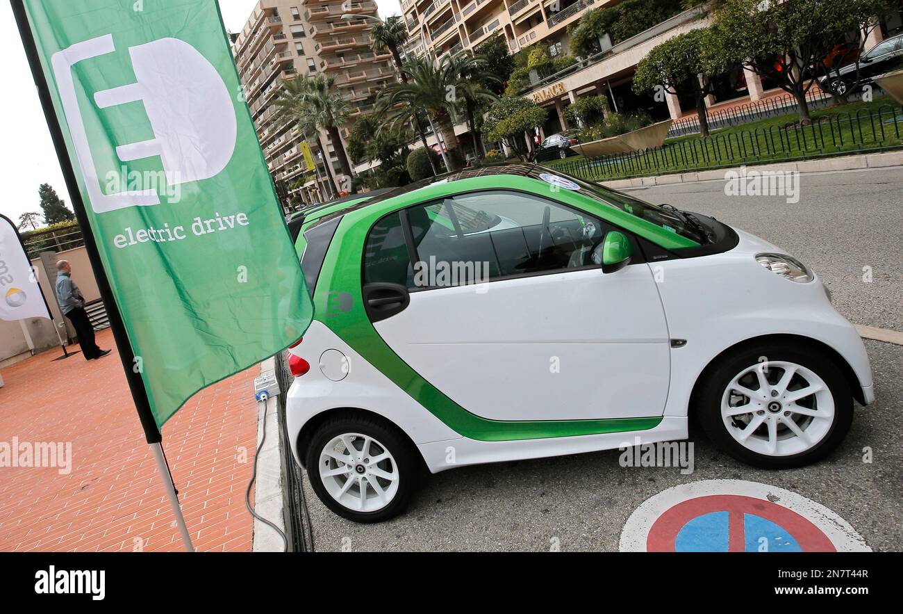 An "Smart fortwo "electric car, is showing at the EVER exhibition ...